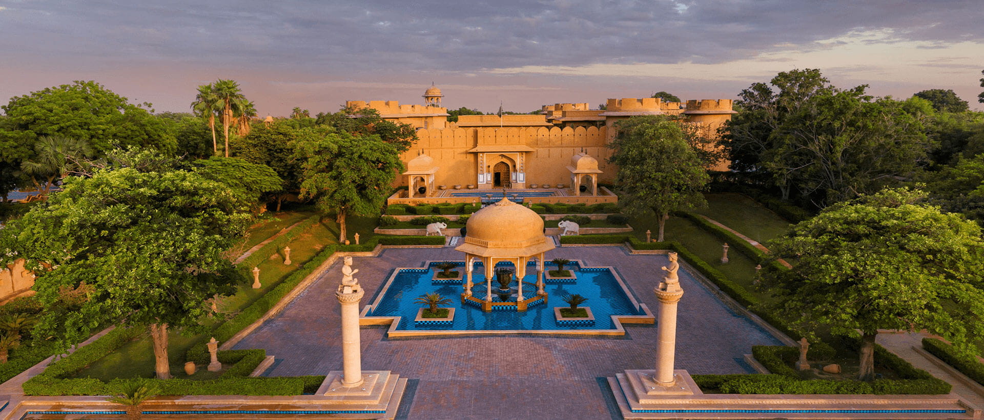 5 Star Luxury Hotels & Resort in Jaipur | The Oberoi Rajvilas