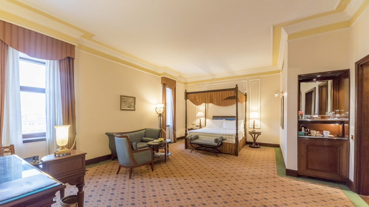 Luxury 5 Star Executive Suites in Kolkata | The Oberoi Grand Kolkata