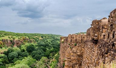 Ranthambhore Fort | Destinations in Ranthambore | The Oberoi Vanyavilas